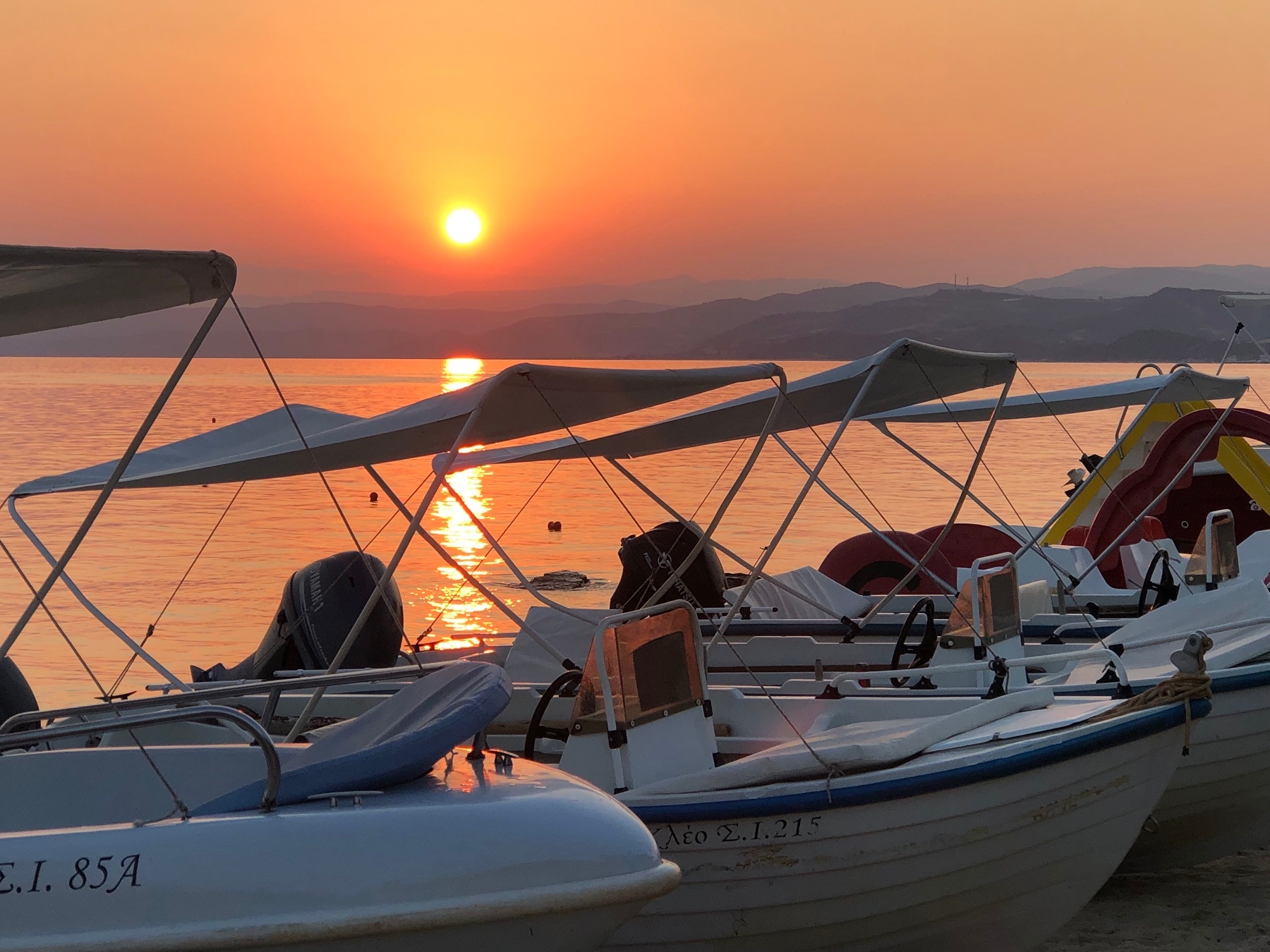 Θαλάσσια Σπορ Πολυγυρος (ΑΘΛΗΤΙΣΜΟΣ) | AKRATHOS WATER SPORTS (ΜΠΕΛΗΣ ...