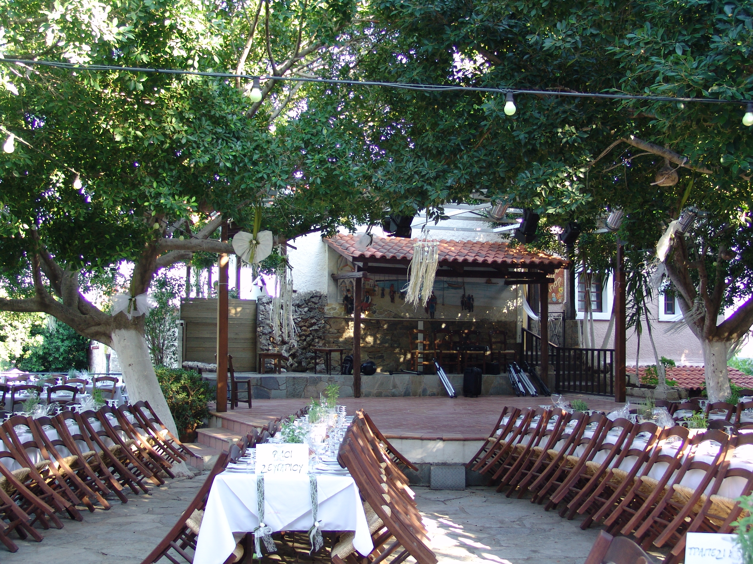 Εστιατόρια Γάζι Ηρακλείου (ΦΑΓΗΤΟ) | ΑΡΟΛΙΘΟΣ ΠΑΡΑΔΟΣΙΑΚΟ ΚΡΗΤΙΚΟ ΧΩΡΙΟ ...